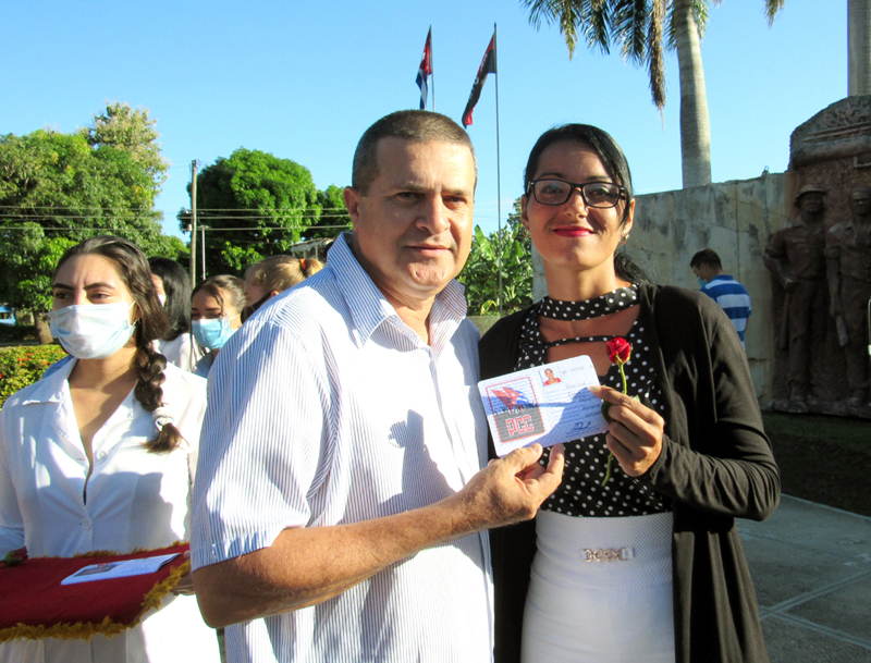 Conmemoran aniversario 55 de la caída en combate de Octavio de la ...