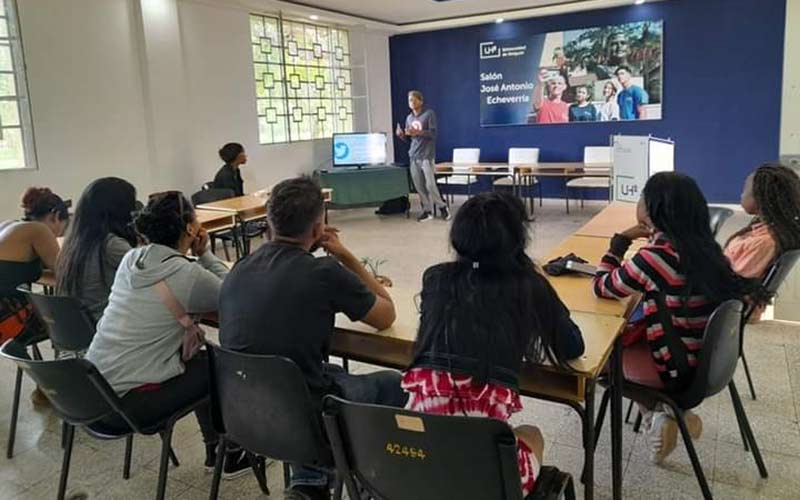 Universidad de Holguín: Desarrolla la FEU balance de Comunicación